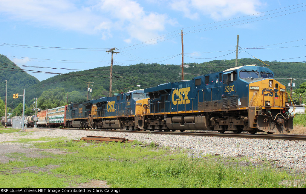 CSXT 5260 on R439-16
